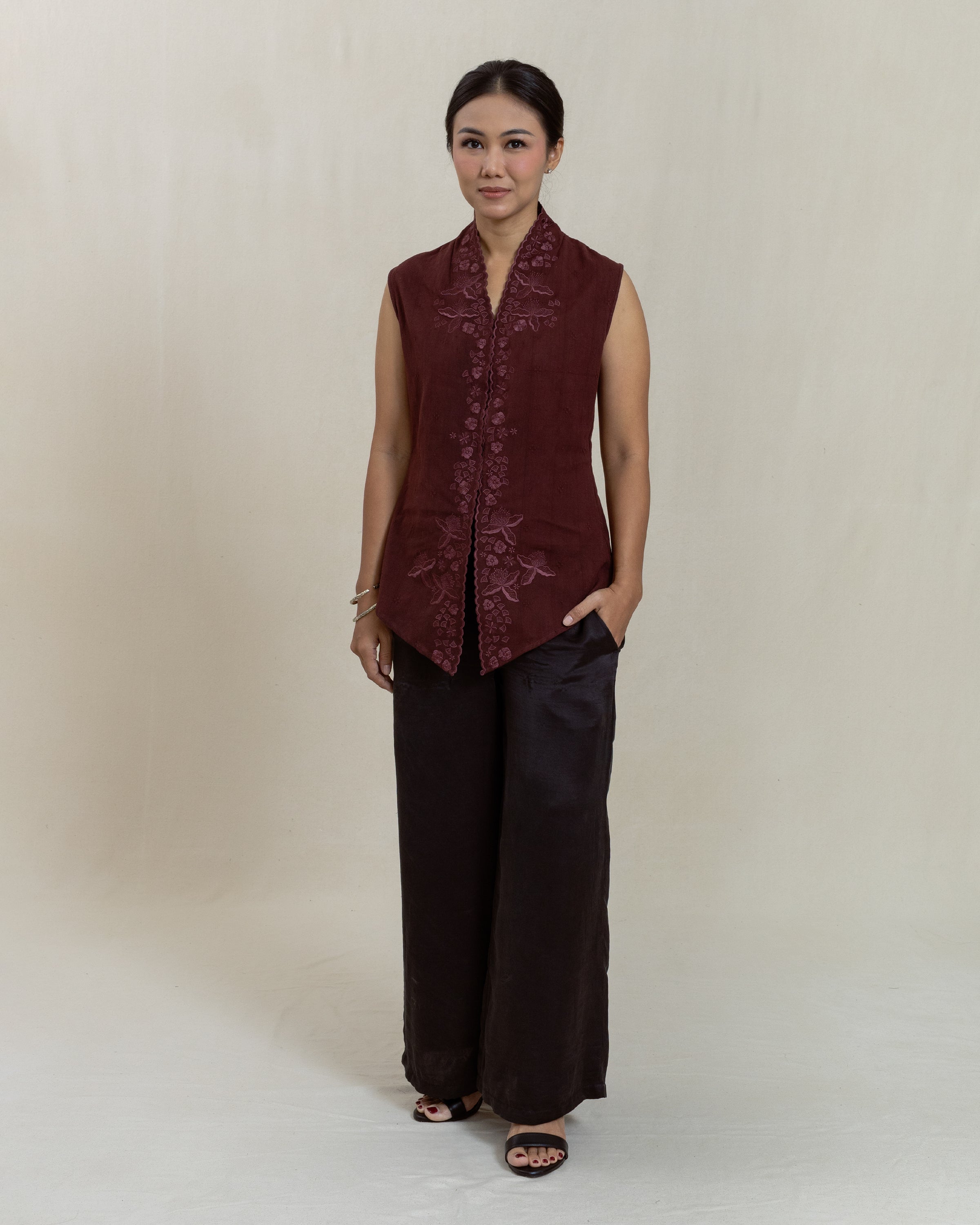 Kebaya & Kain – SukkhaCitta