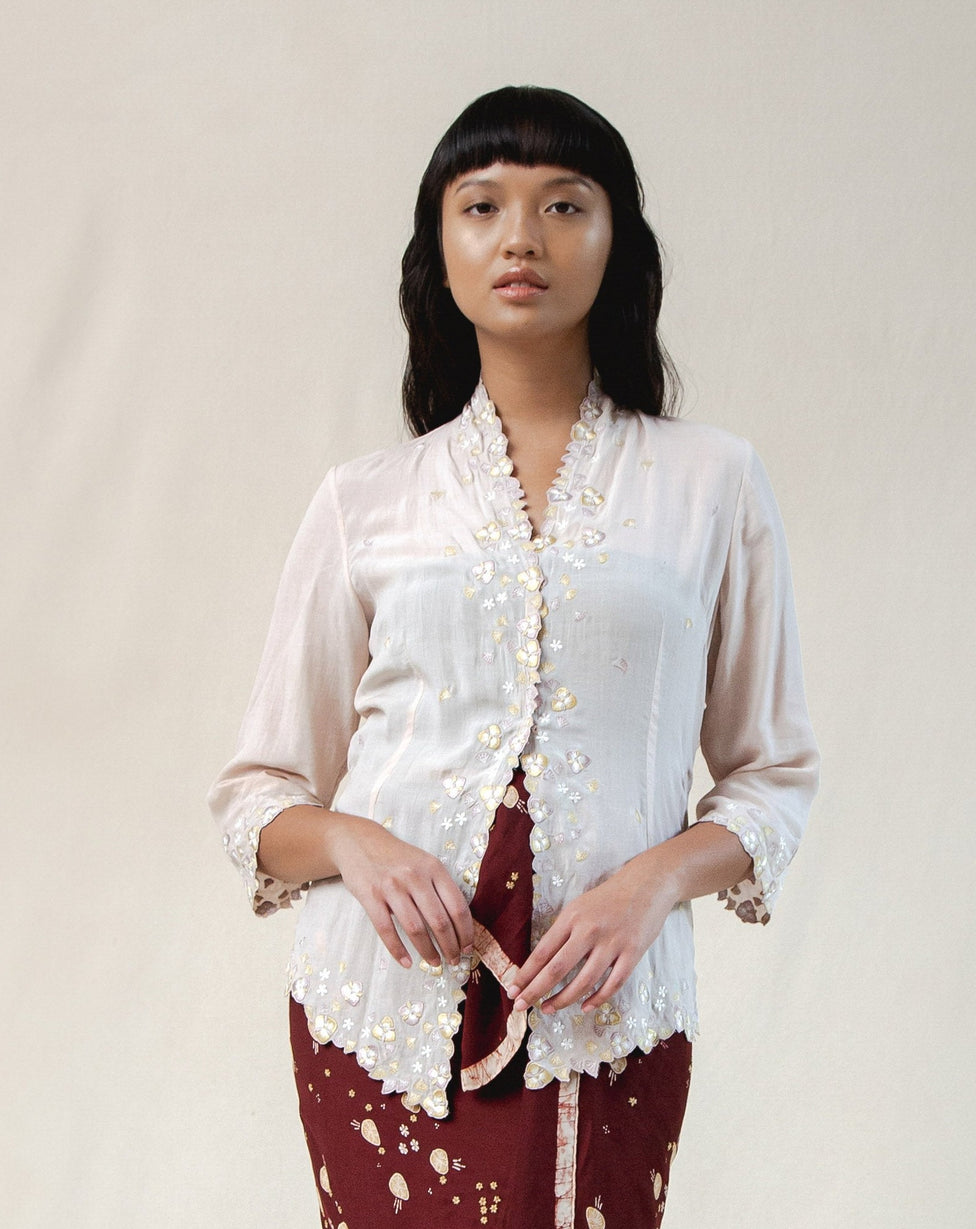 Kebaya & Kain – SukkhaCitta